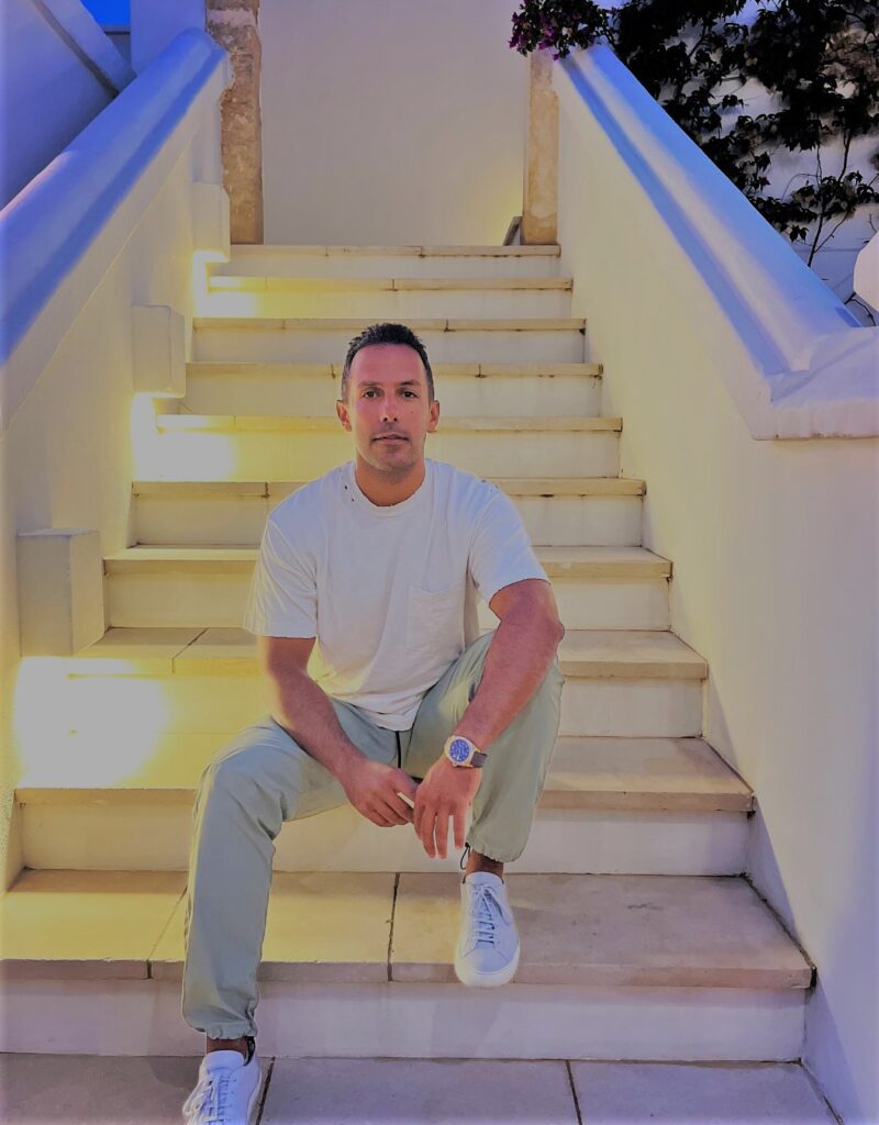 Perry Rahbar Net Worth - 2024